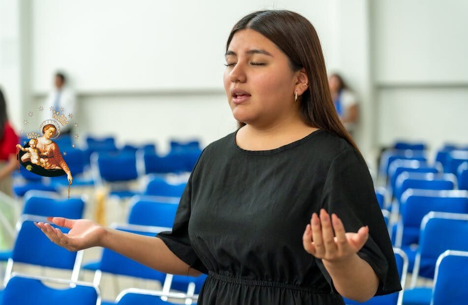 Świadectwo Nowenn: Nadzieja i Uzdrowienie w Czasach Próby